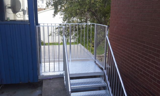 Metal Steps - Hand Crafted Steel