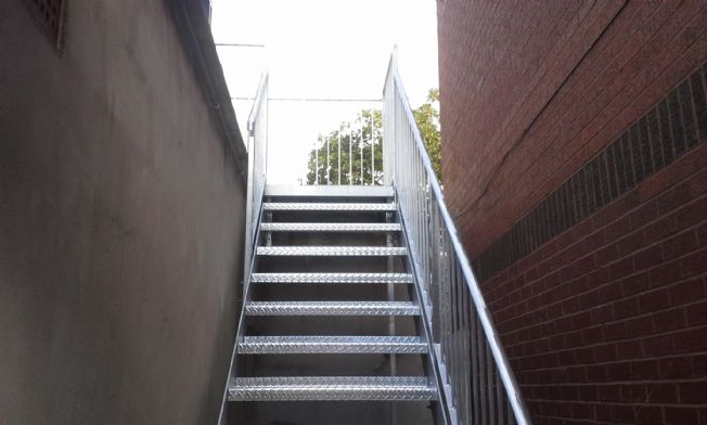 Metal Steps - Hand Crafted Steel